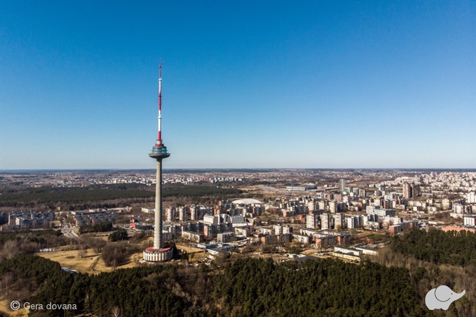 Vakarienė Televizijos bokšto restorane Vilniuje | Gera dovana